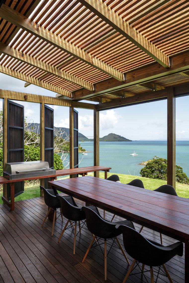 Castle Rock Beach House: In Search of the Perfect NZ Beach House