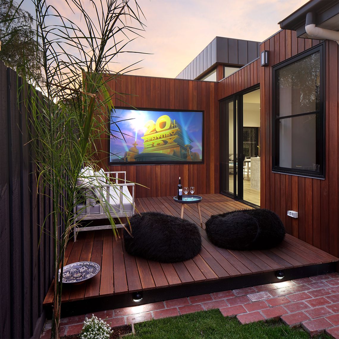 Outdoor 'Rooms' Create the Perfect Breakout Zones for This Home