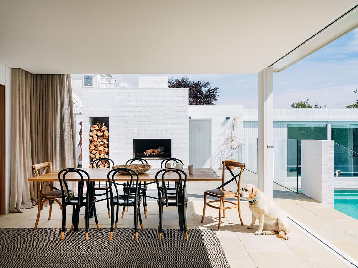 Discover the clever renovation of this 19th Century heritage gem