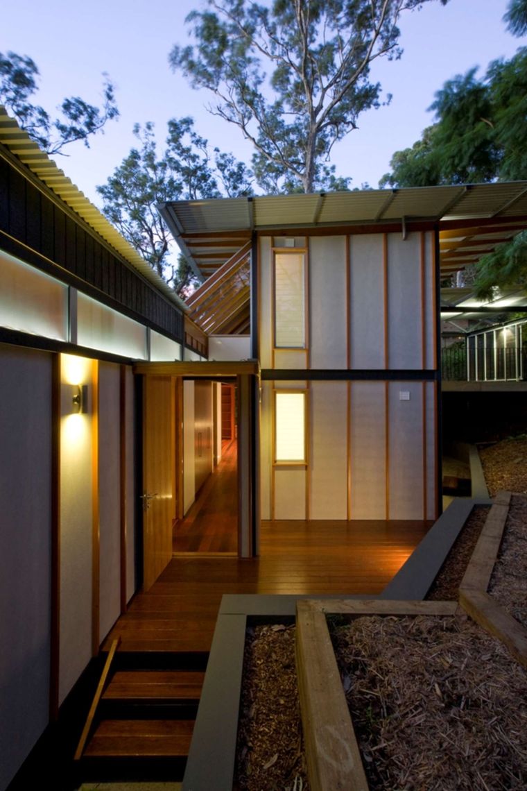 A Bush-Style Home for Beautiful Pittwater Site