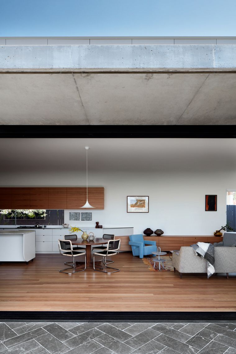 This Sydney Home Turns the Traditional Aussie House on its Side