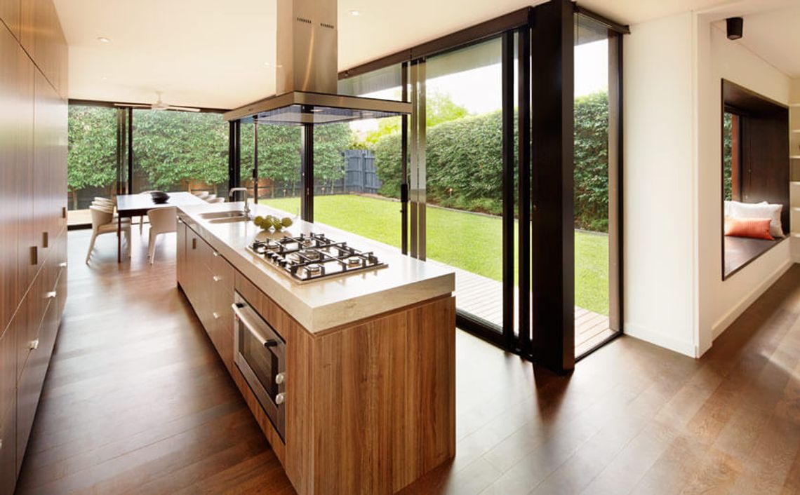 A Dramatically Modern Modular Home in Northcote