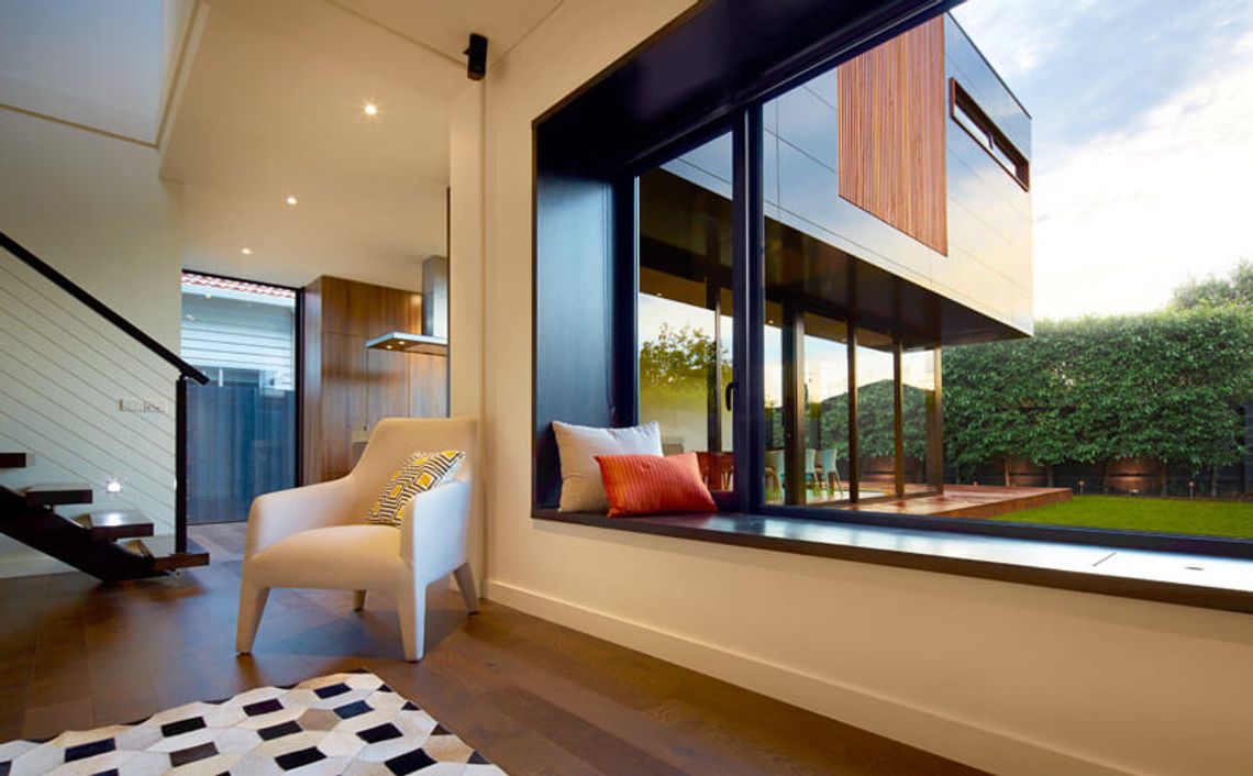 A Dramatically Modern Modular Home in Northcote