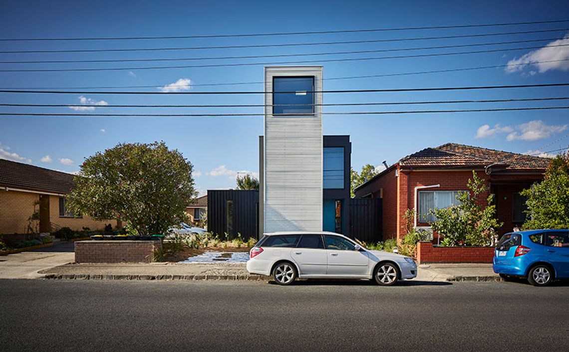 Modular Tower House's Lofty Design Makes a Statement in Sleepy Suburb