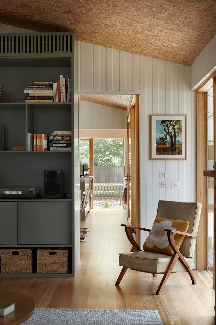Eco-Friendly Beach Shack: Smart Design for Modern Living