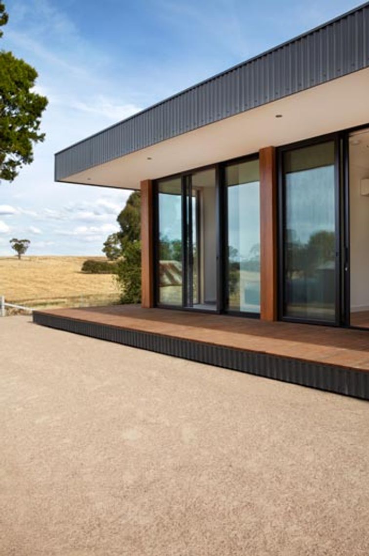 Prefab-ulous Digs for a Couple of Jackaroos on This Malmsbury Farm