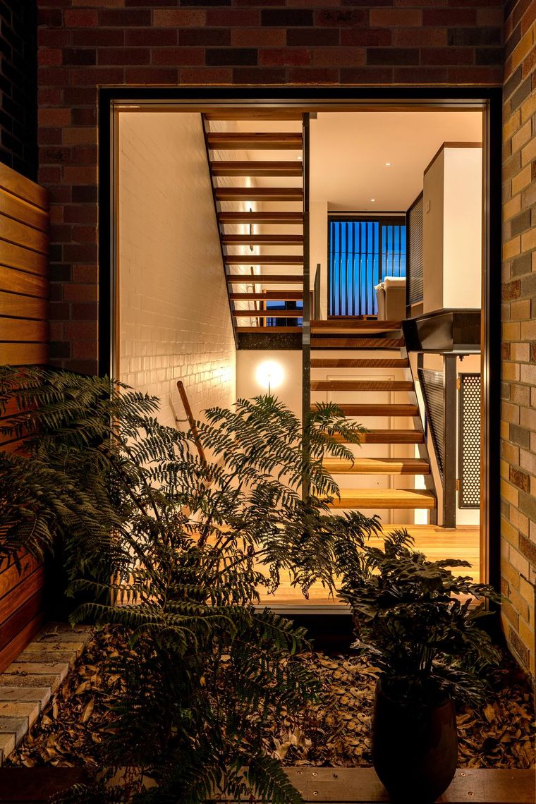 A New Laneway House Celebrates This Inner Suburb's History of Bricks