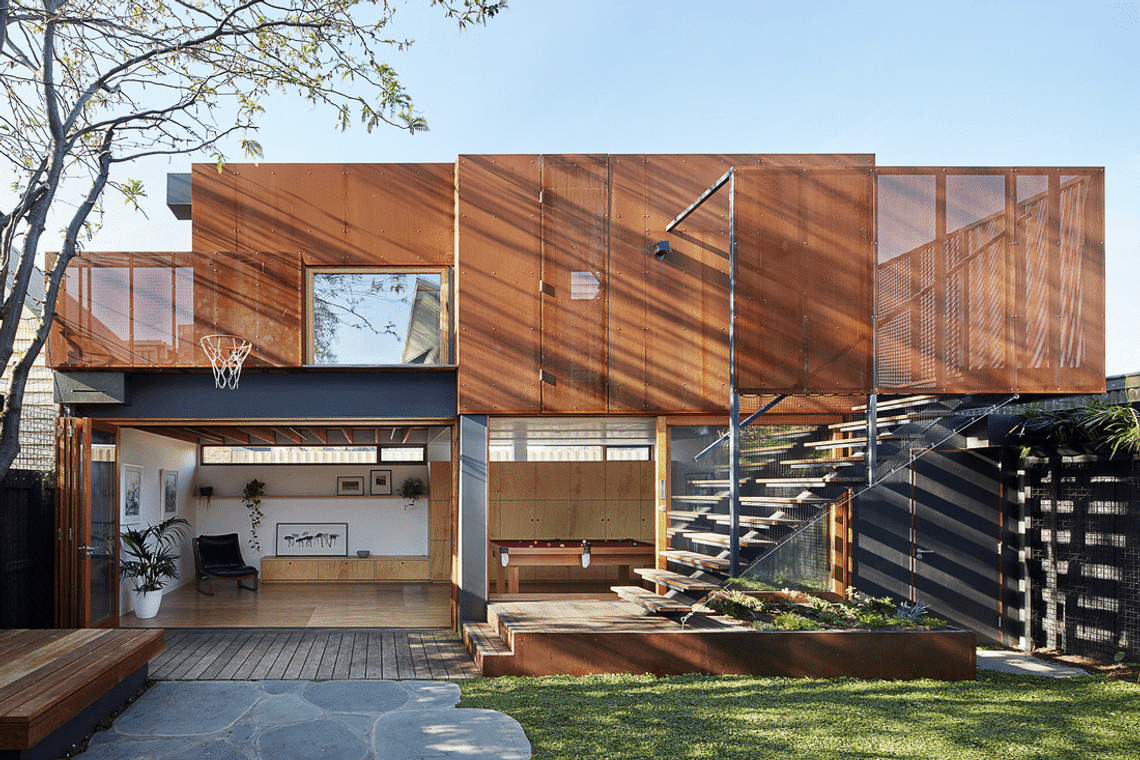 A Flexible, Multi-purpose Studio That Requires Very Little Land