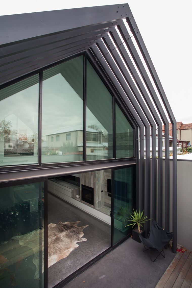 Old School Friends Unite to Design a Tranquil Home for a Busy Family