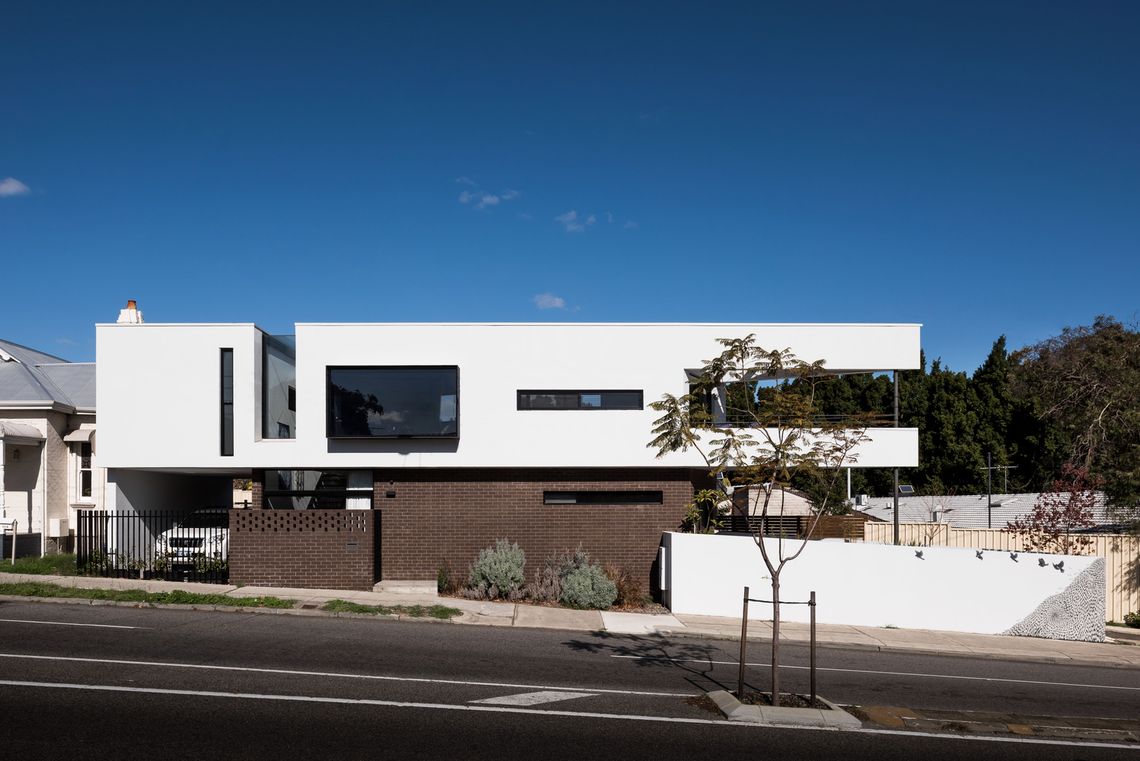 Triangle House Proves Odd-shaped Blocks Deserve Love, Too