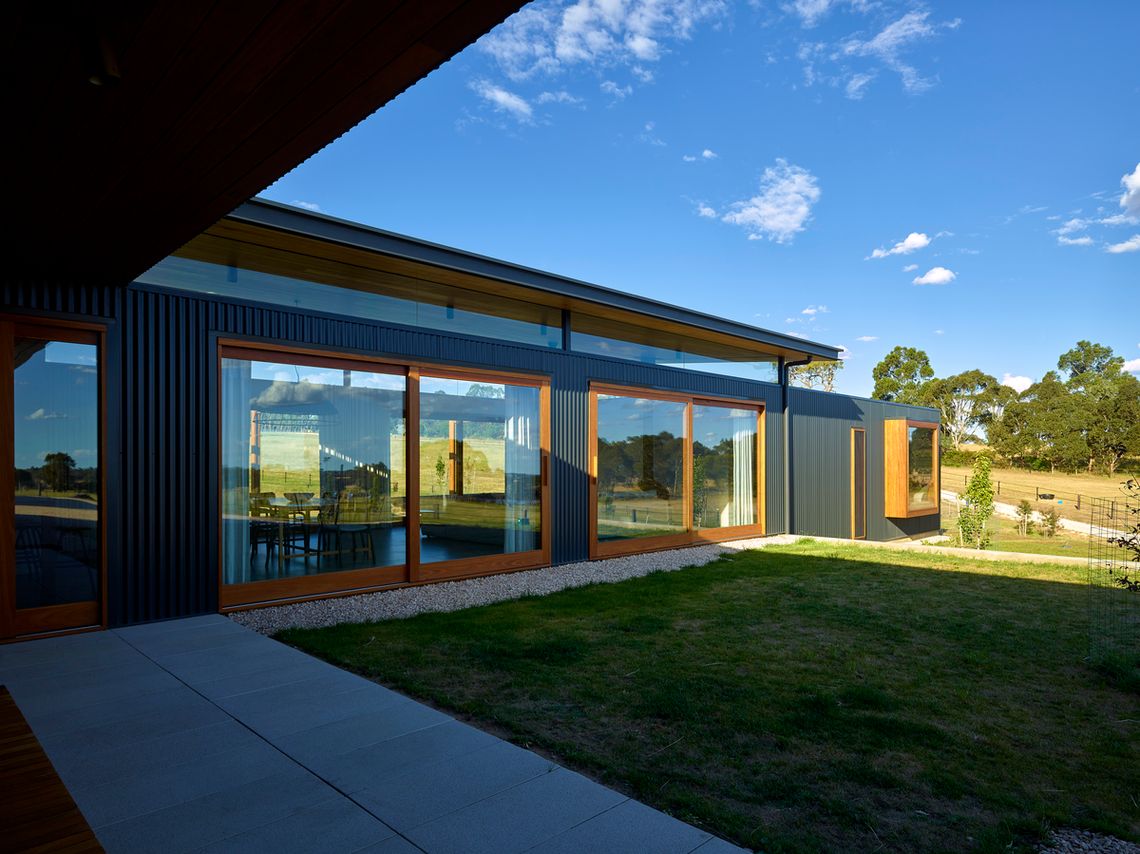 The Simple Life: House Designed for an Acreage; Robust, yet Elegant
