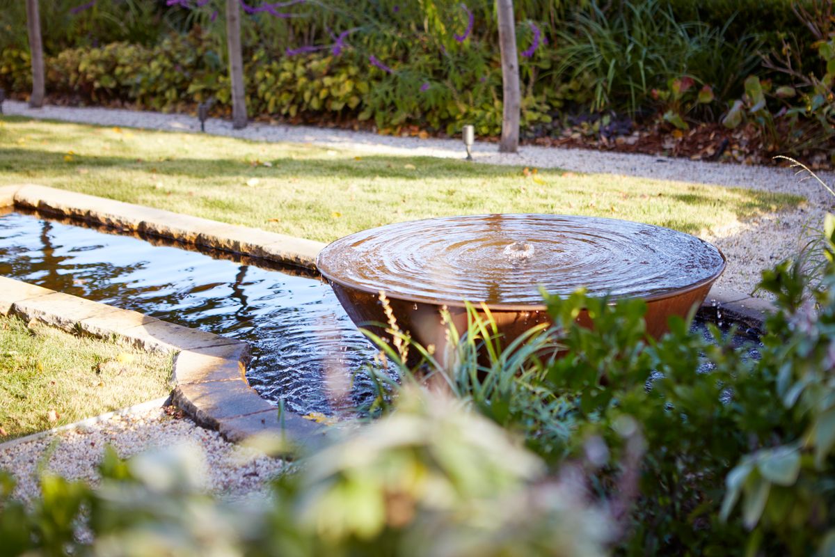 Landscape design for privacy and noise reduction