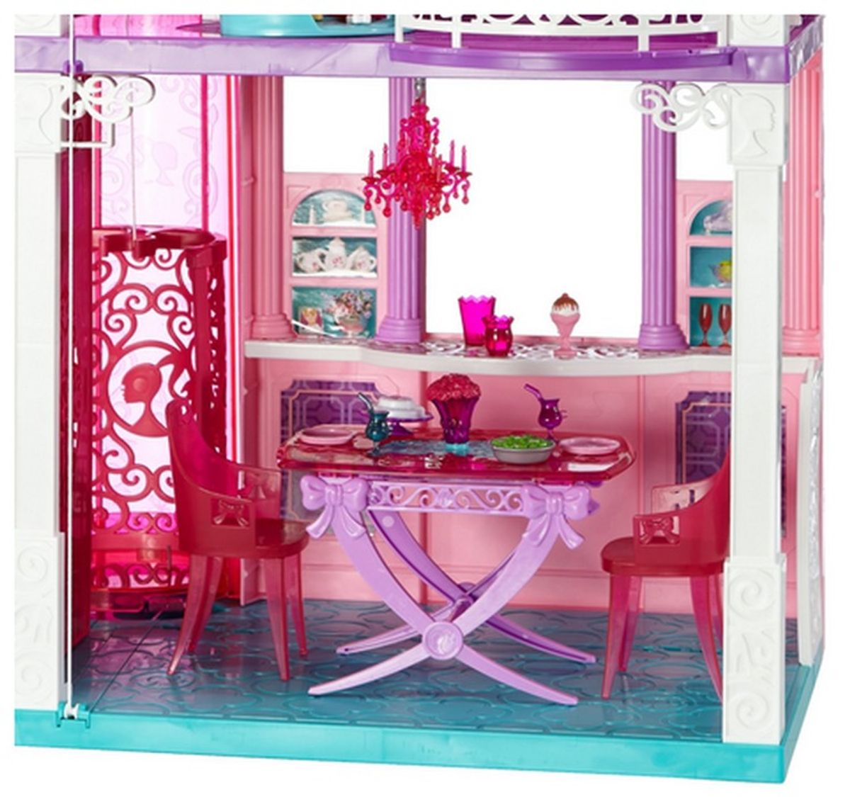 Compact Yet Luxurious Dream Home for a Pink-Loving Fashionista