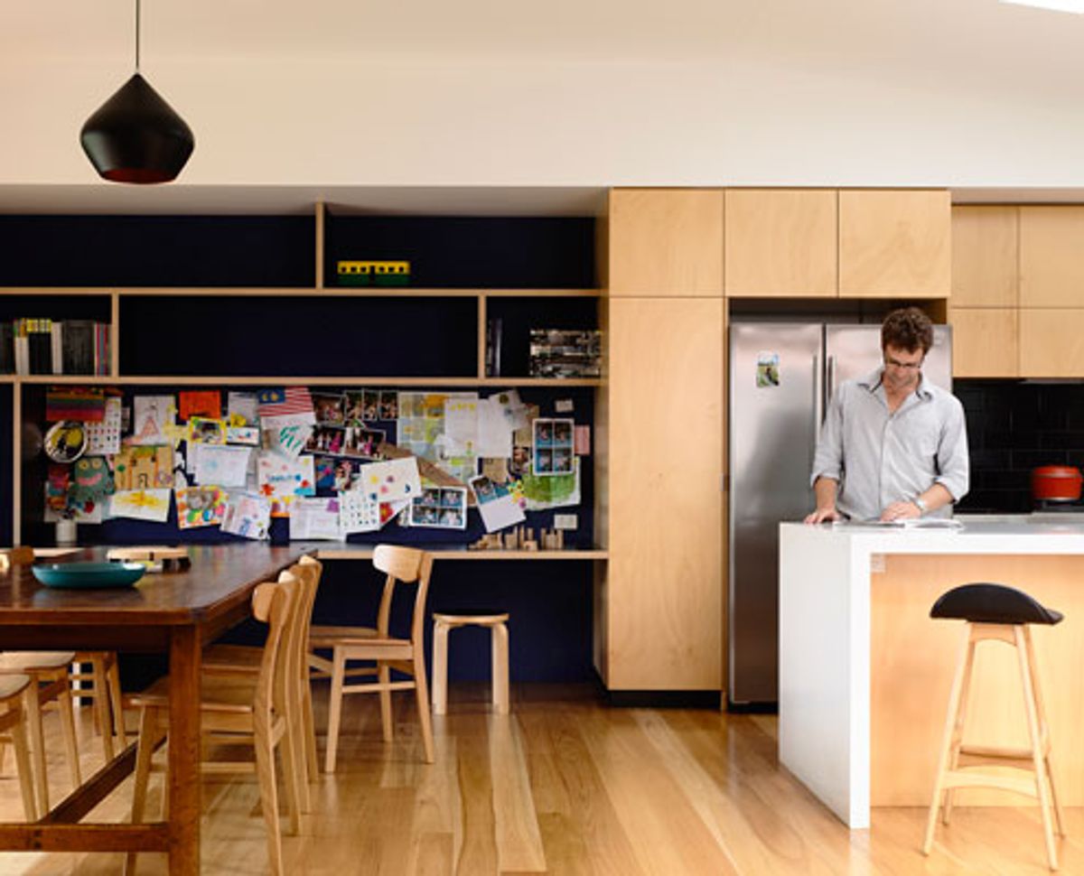 Batten and Board House: A Simple 'Box' Transforms a Weatherboard