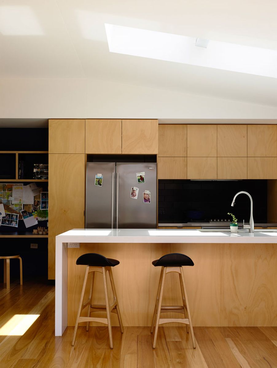 Batten and Board House: A Simple 'Box' Transforms a Weatherboard