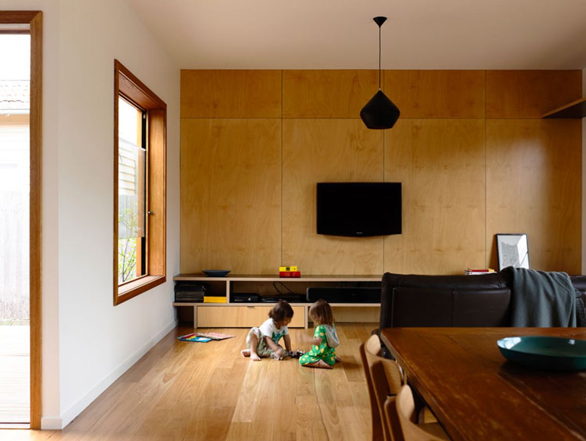 Batten and Board House: A Simple 'Box' Transforms a Weatherboard