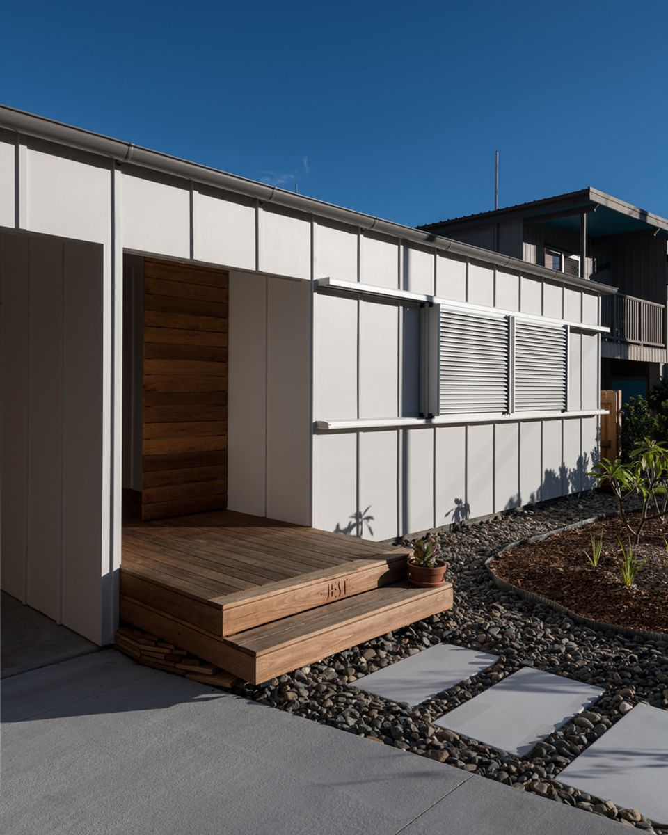 A Modern Take on the Traditional Fibro Beach Shack