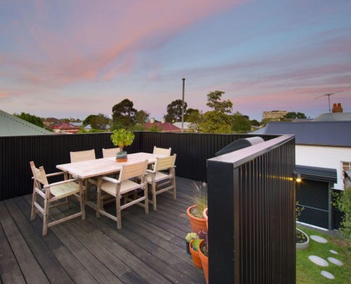 Brunswick House: A New Perspective in an Eclectic Neighborhood