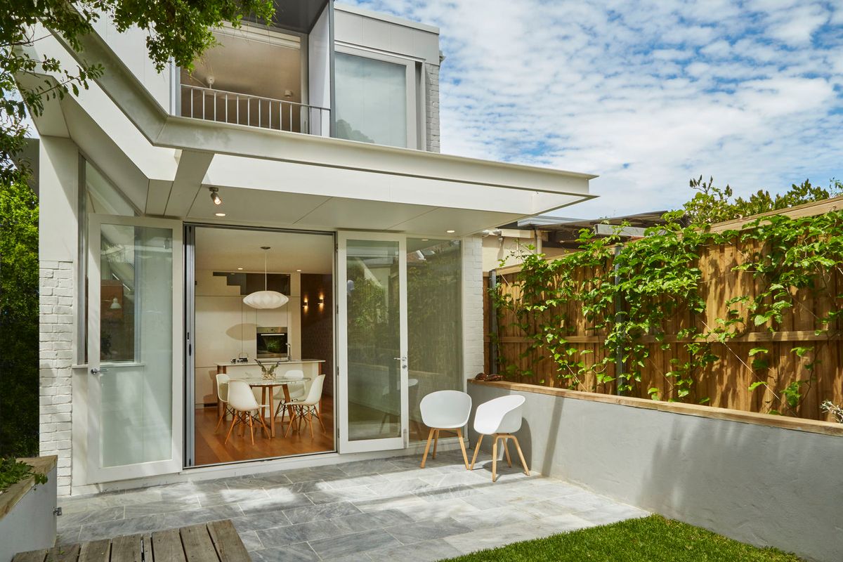 Ingenious Clerestory Window Lets Light In Where You'd Least Expect It