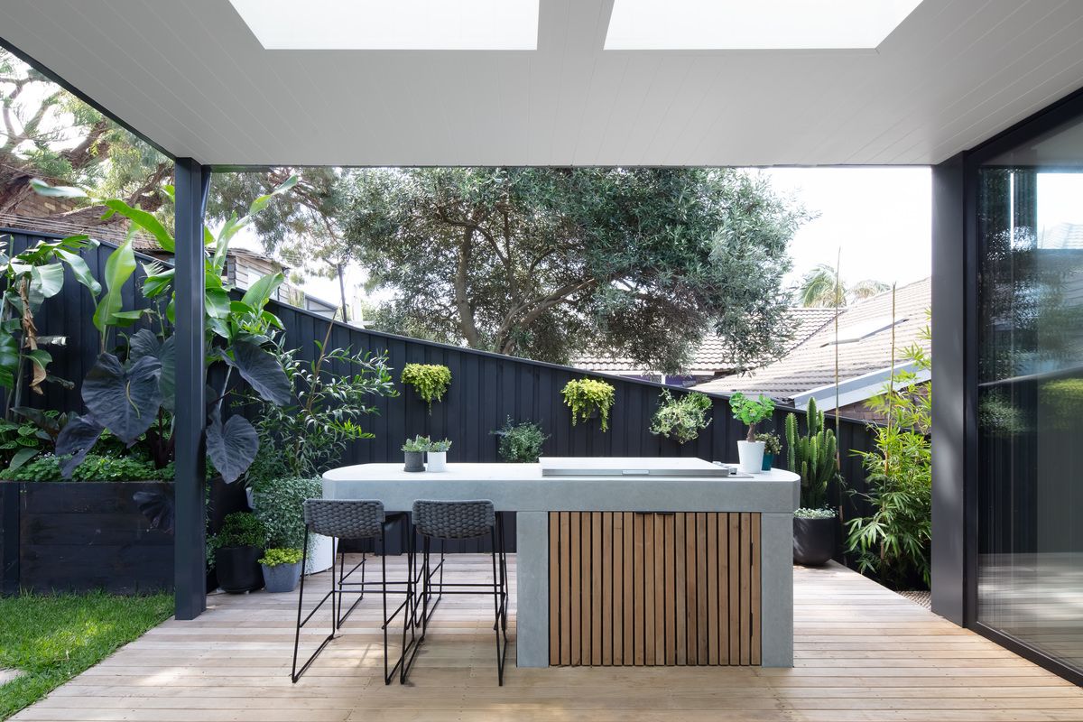 Six Prefabricated Modules Create a Forever Home With an Ocean View