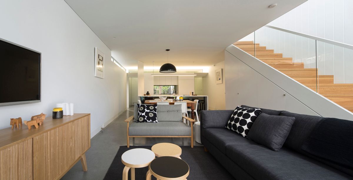 Cosgriff House: Semi-Subterranean Extension for Backyard Connection