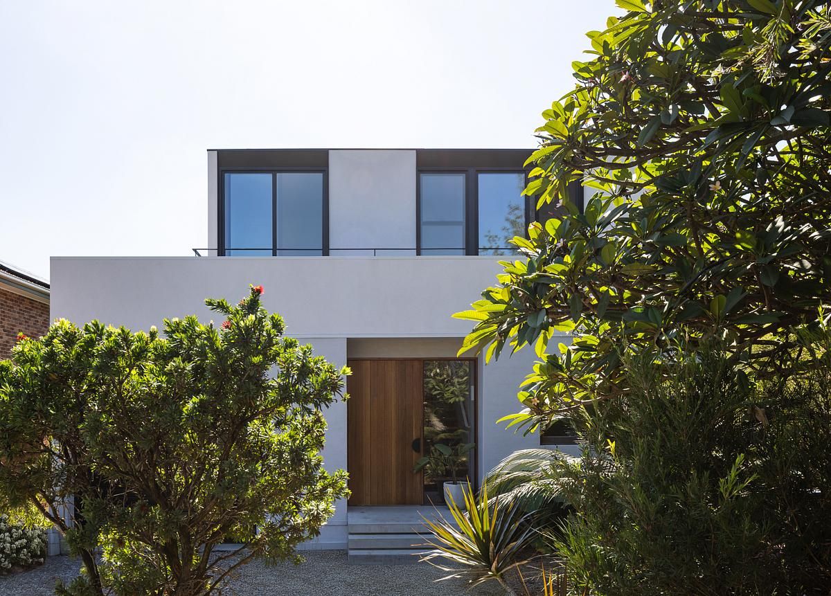 Sustainable renovation: From dark bungalow to light-filled haven