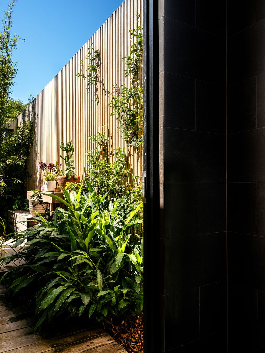 Mid-century Modern House Senstively Updated for 21st Century Living