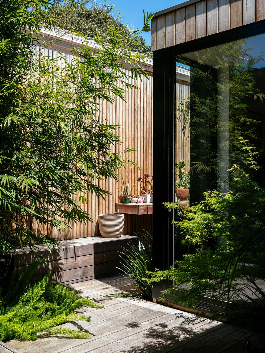 Mid-century Modern House Senstively Updated for 21st Century Living