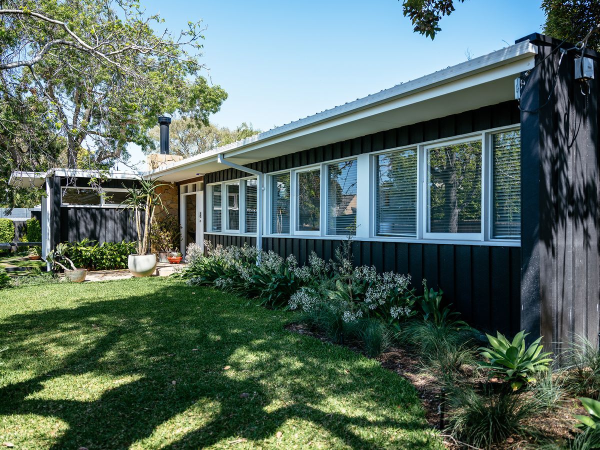 Mid-century Modern House Senstively Updated for 21st Century Living