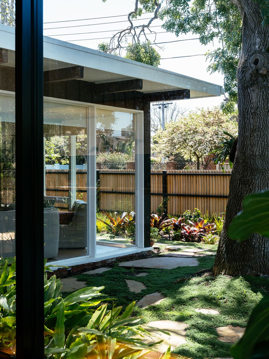 Mid-century Modern House Senstively Updated for 21st Century Living