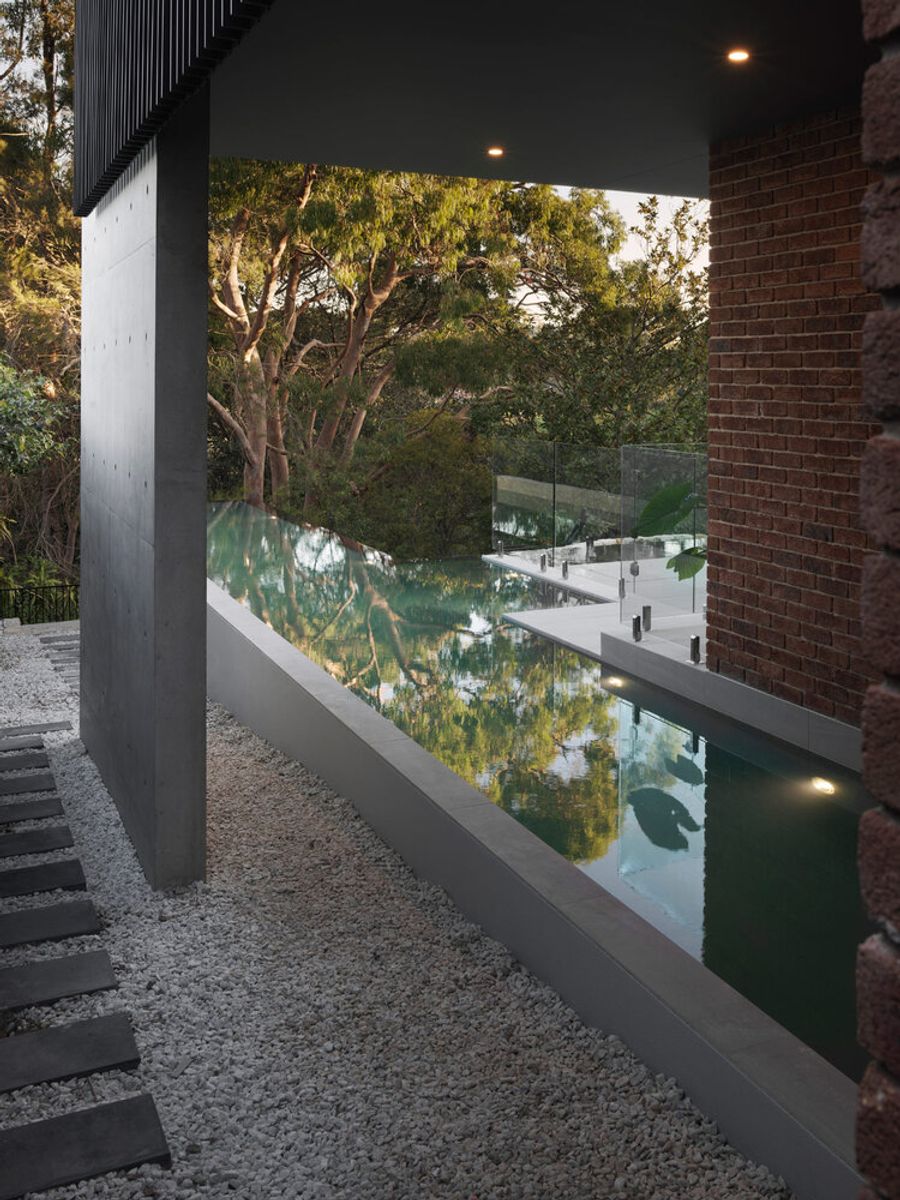 Building on a BAL-FZ (Flame Zone) Site Made This Home a Challenge