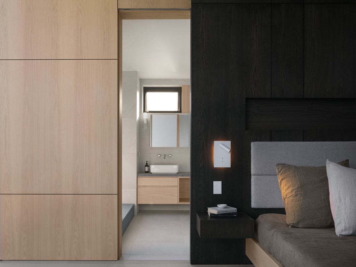 Building on a BAL-FZ (Flame Zone) Site Made This Home a Challenge