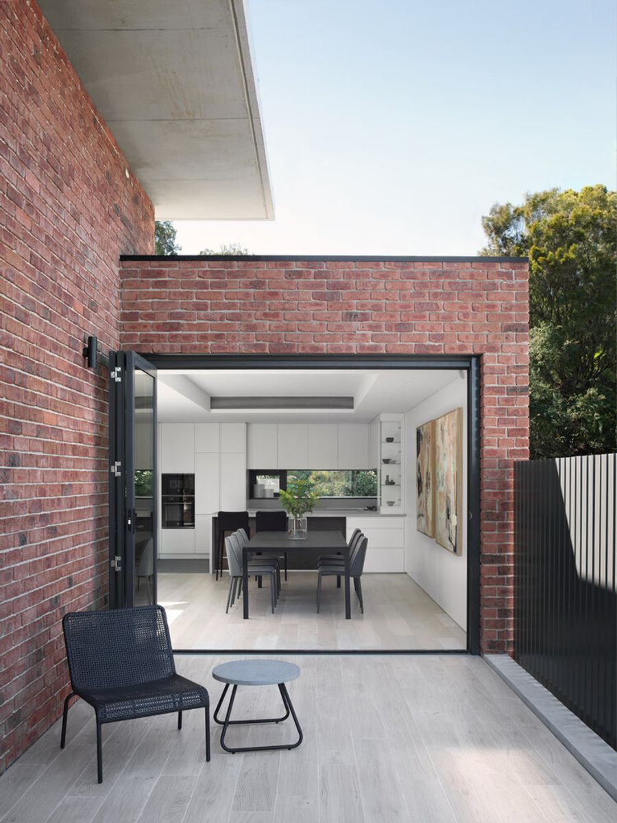 Building on a BAL-FZ (Flame Zone) Site Made This Home a Challenge