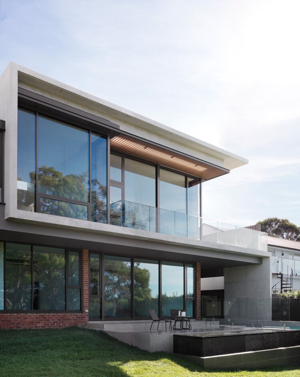Building on a BAL-FZ (Flame Zone) Site Made This Home a Challenge