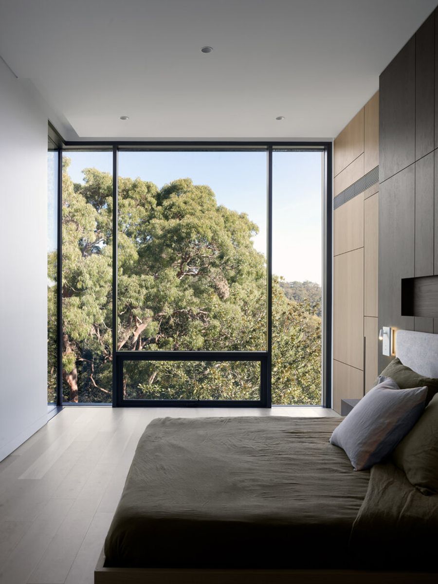 Building on a BAL-FZ (Flame Zone) Site Made This Home a Challenge