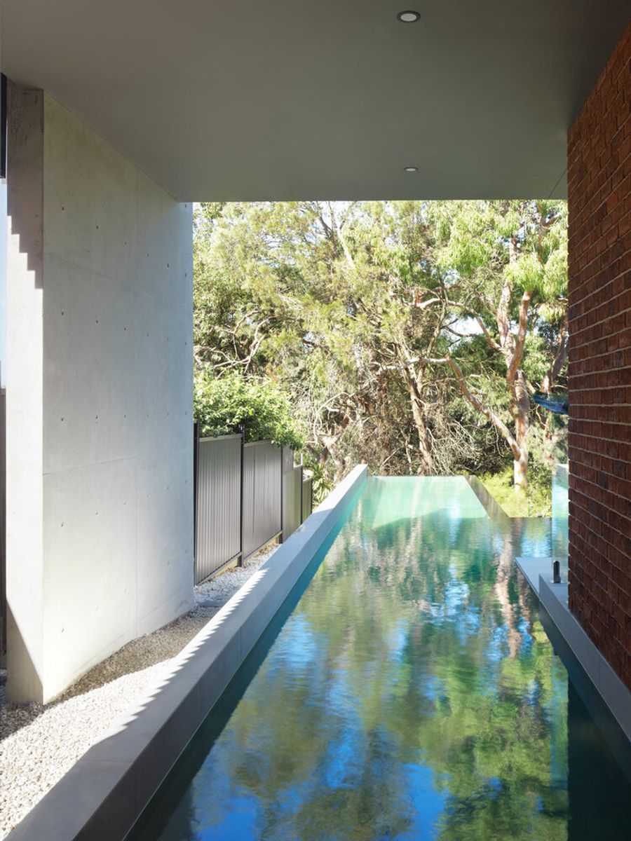 Building on a BAL-FZ (Flame Zone) Site Made This Home a Challenge