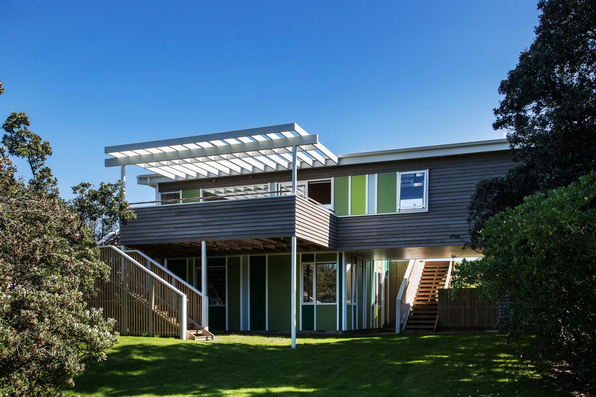 A Beachside Bach is Updated Without Losing its Sense of Place