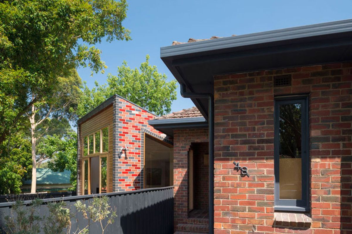 Forever House: A New Pavilion under the Eaves of a Suburban Home