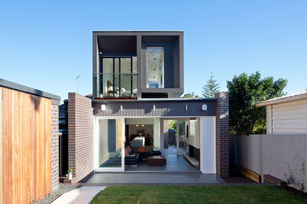 G_House: Sunny Courtyard is the Focus For a Bright New Addition