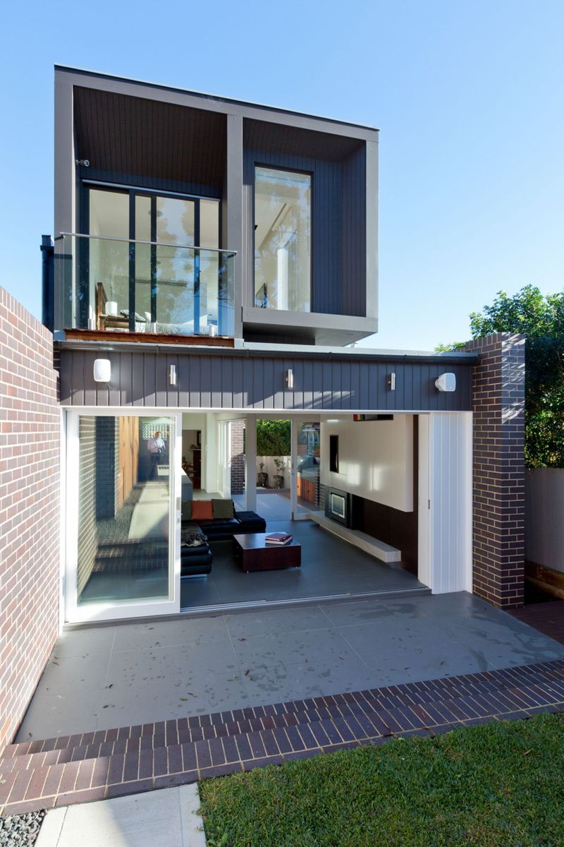 G_House: Sunny Courtyard is the Focus For a Bright New Addition