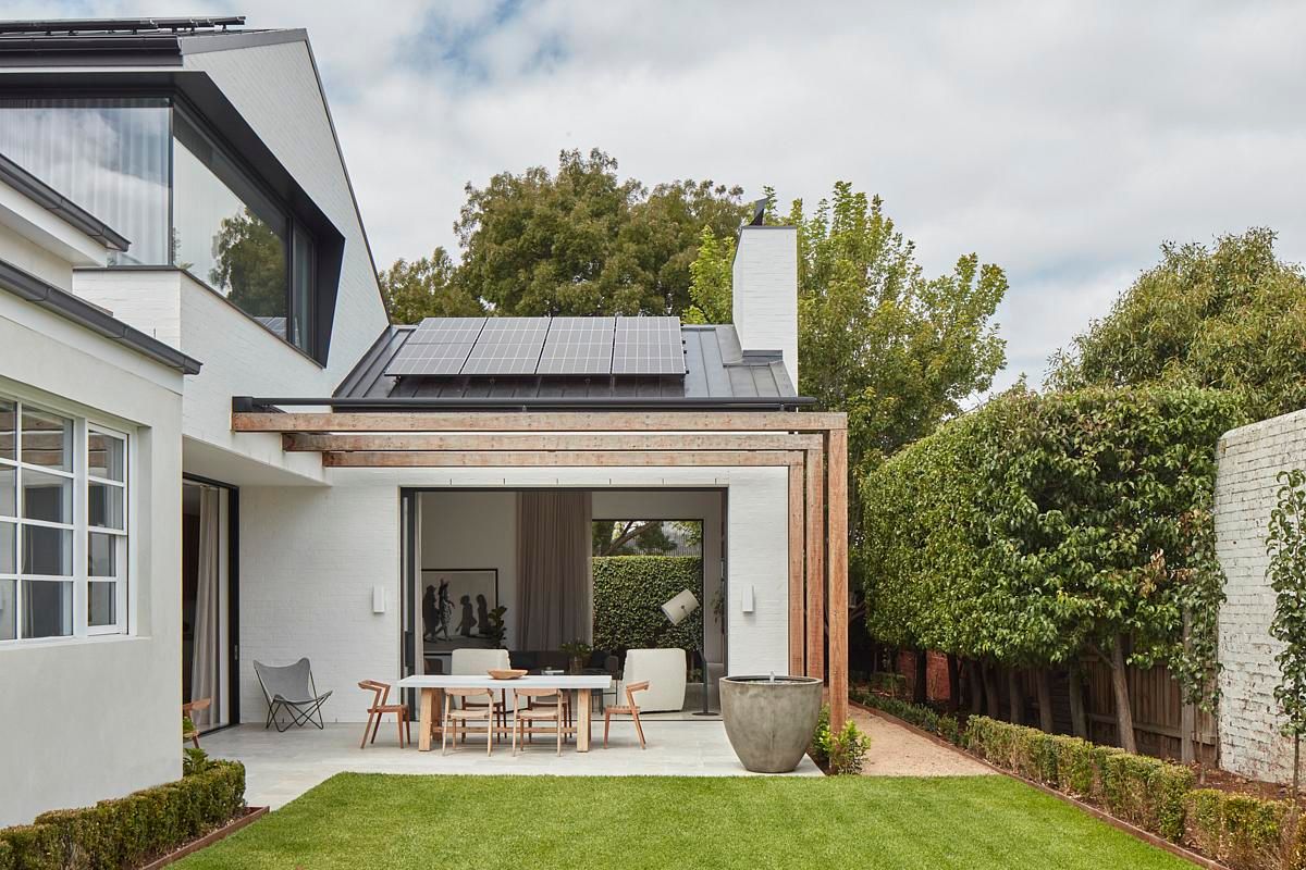 This Victorian Villa’s secret? A contemporary, sustainable twist ...