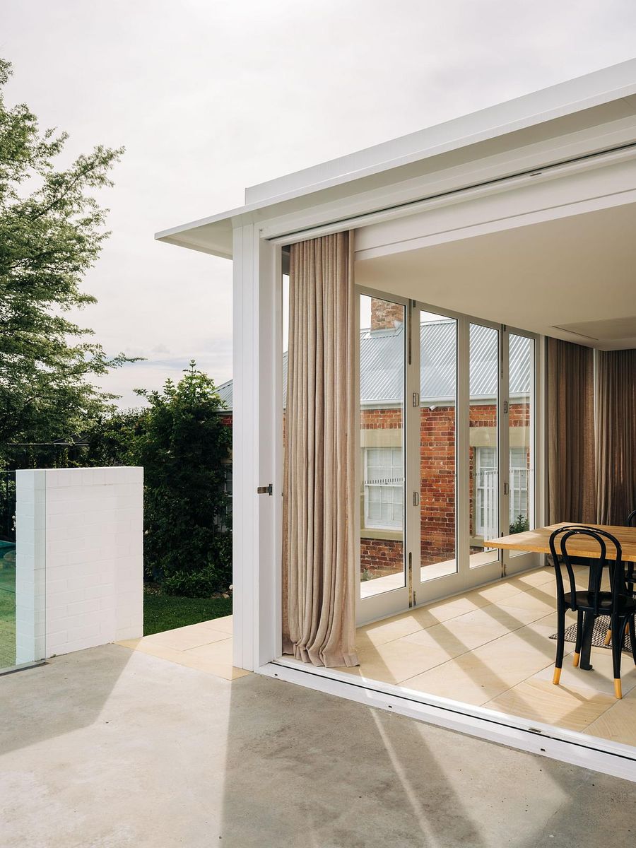 Discover the clever renovation of this 19th Century heritage gem