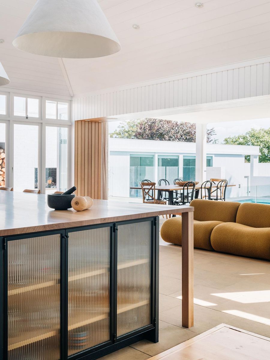 Discover the clever renovation of this 19th Century heritage gem