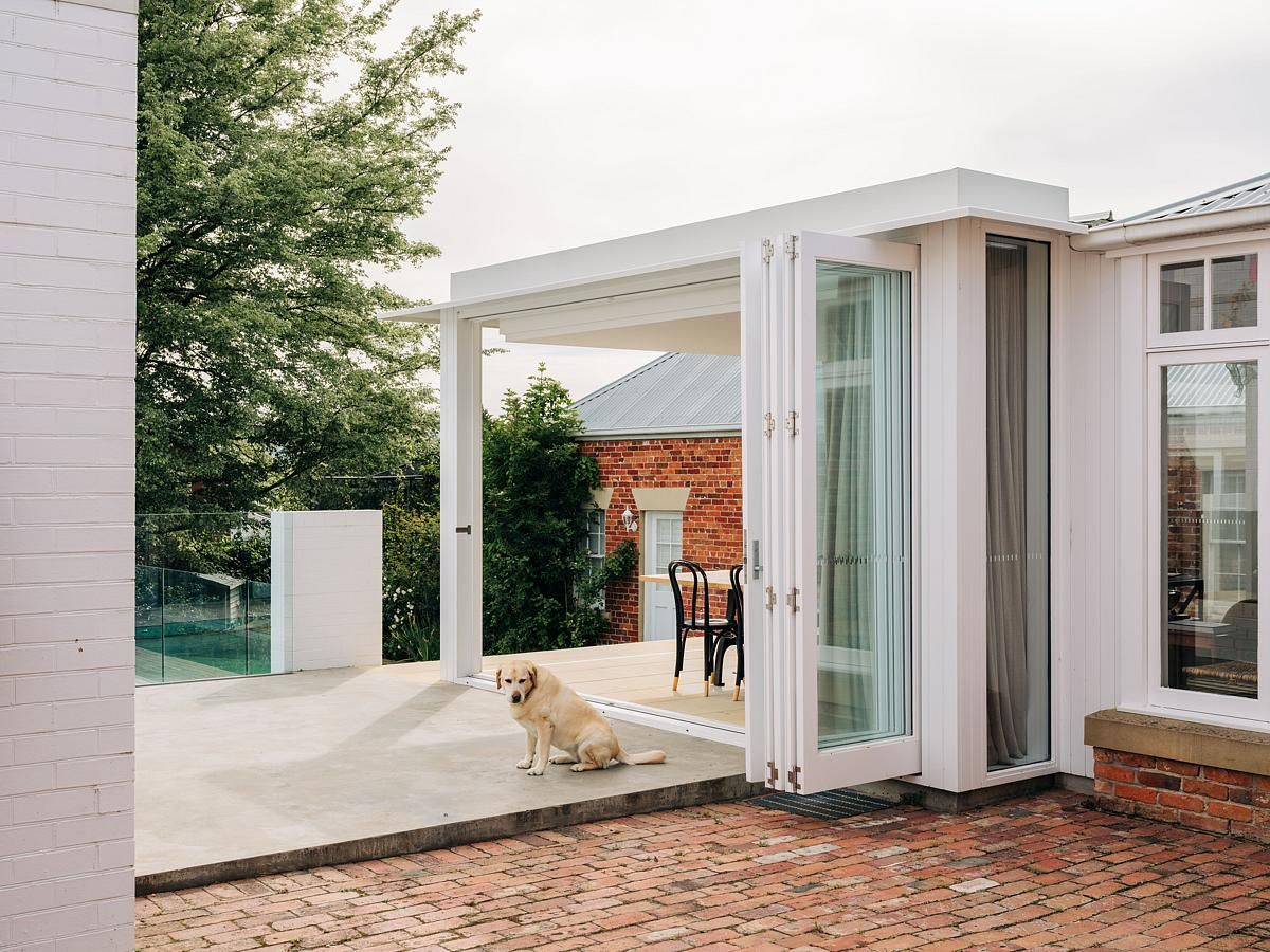 Discover the clever renovation of this 19th Century heritage gem
