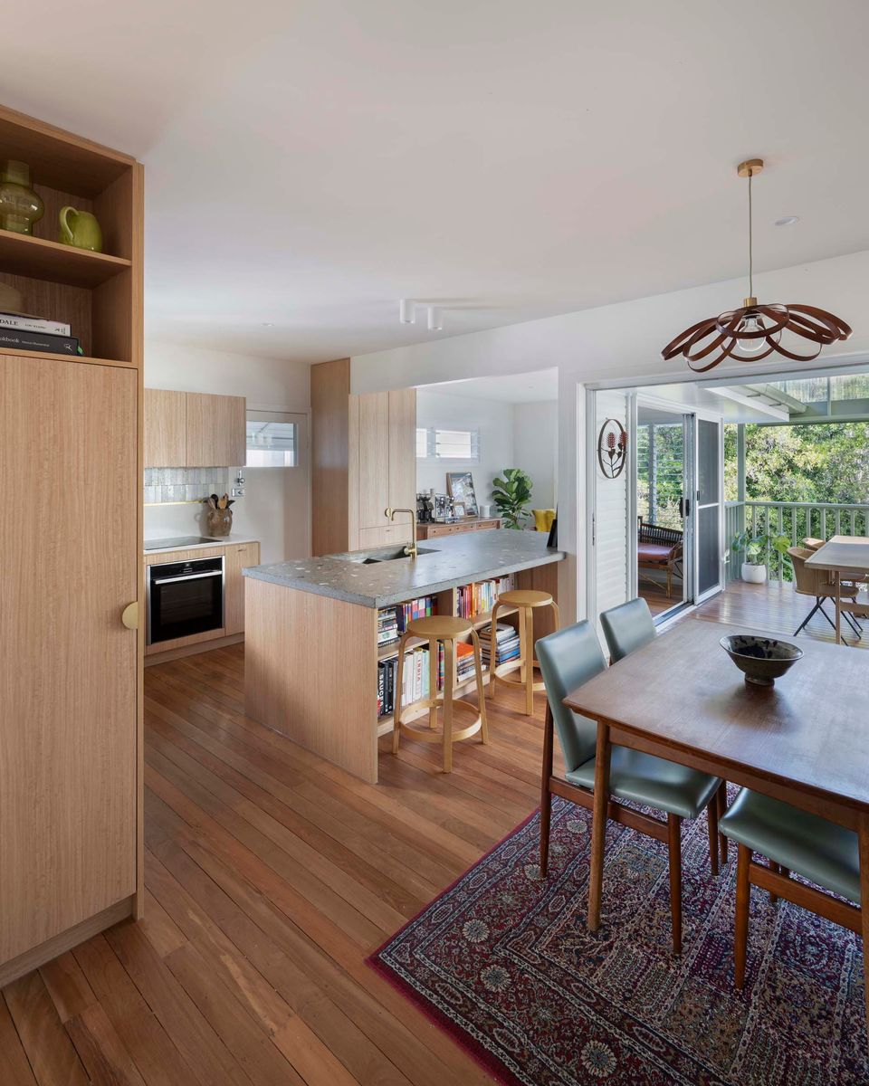 The one where a heavily pregnant architect undertakes her dream reno