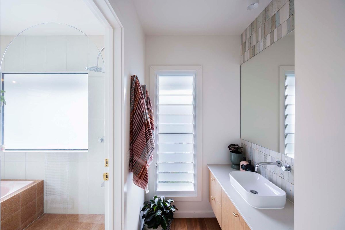 The one where a heavily pregnant architect undertakes her dream reno