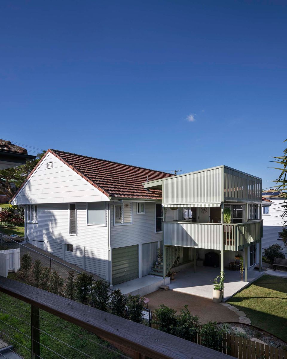 The one where a heavily pregnant architect undertakes her dream reno