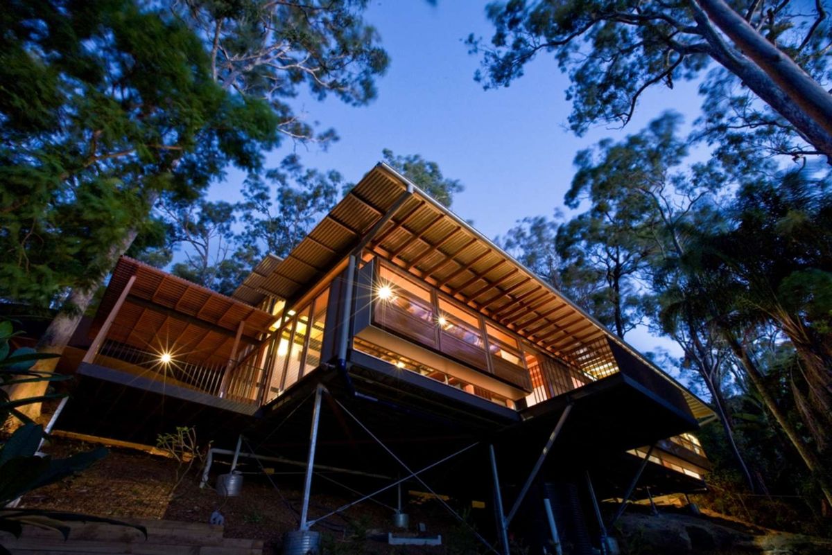 A Bush-Style Home for Beautiful Pittwater Site