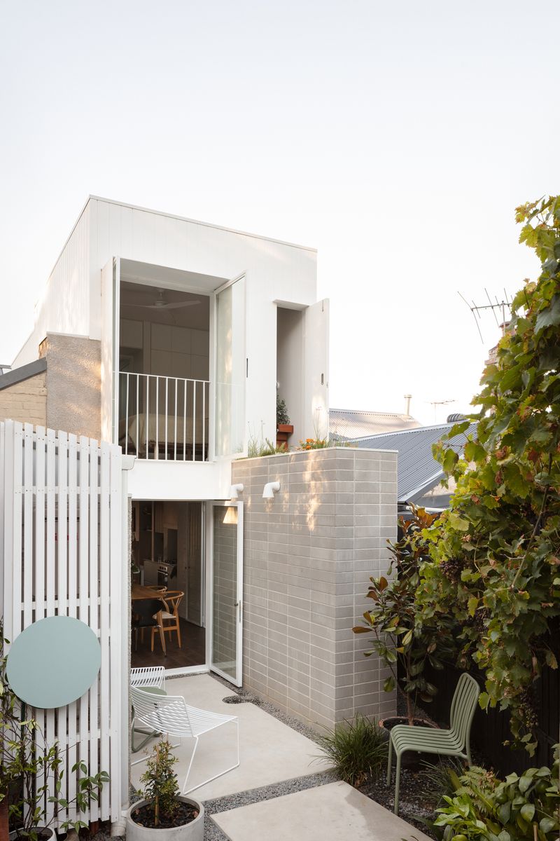 This home proves there's nothing pokey about small footprint living