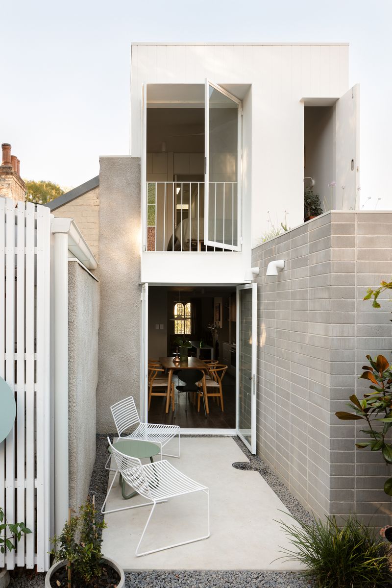This home proves there's nothing pokey about small footprint living